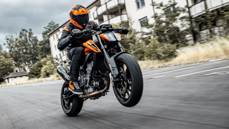 Smart, Stylish, and Fast: The Best Middleweight Motorcycles We'd Love ...