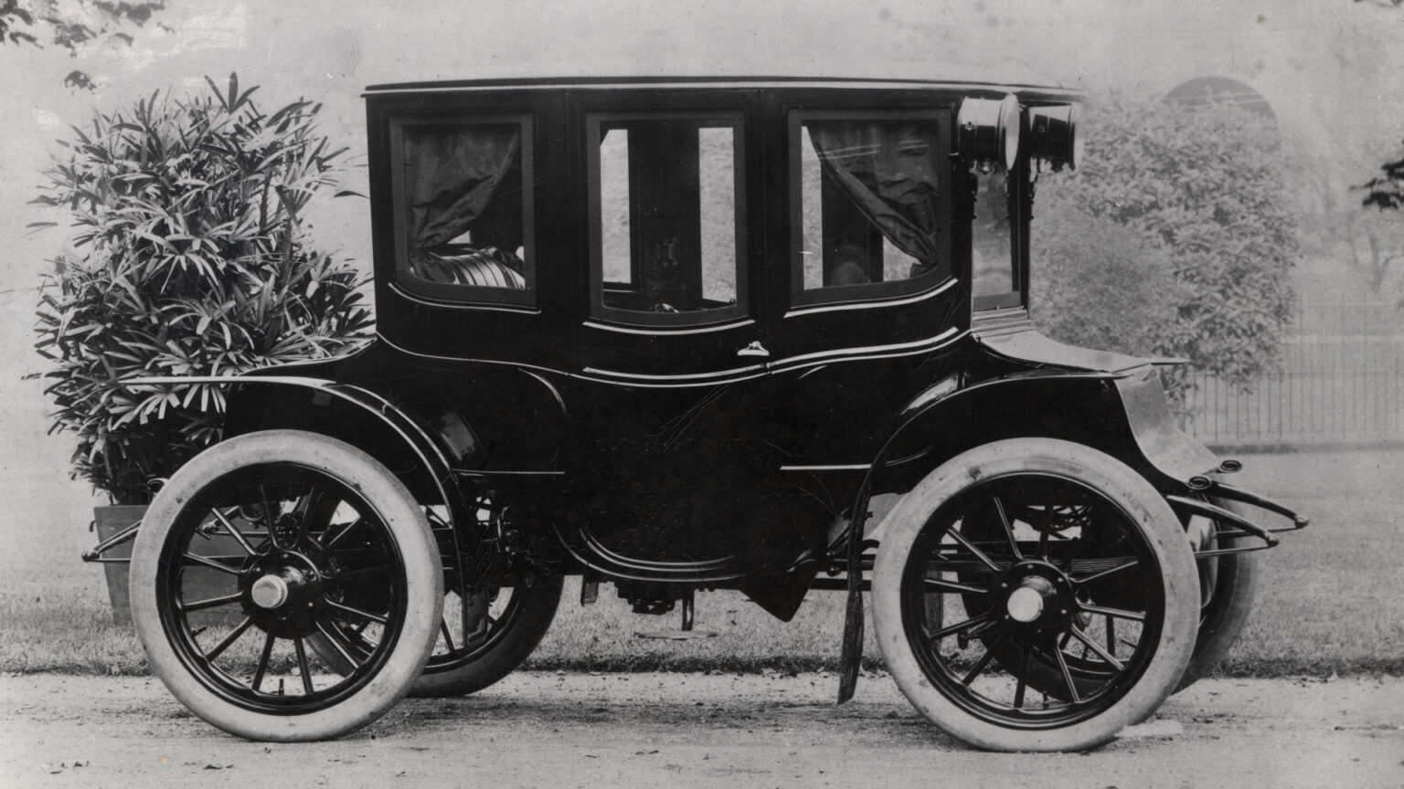 This Century-Old Electric Car is Proof That EVs Have Always Been the Future