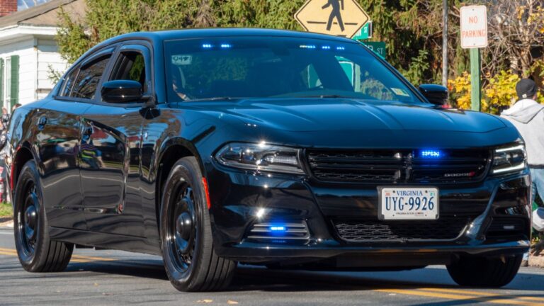 Unmarked Police Cars Are Designed to Fool You but These Clues Give Them ...