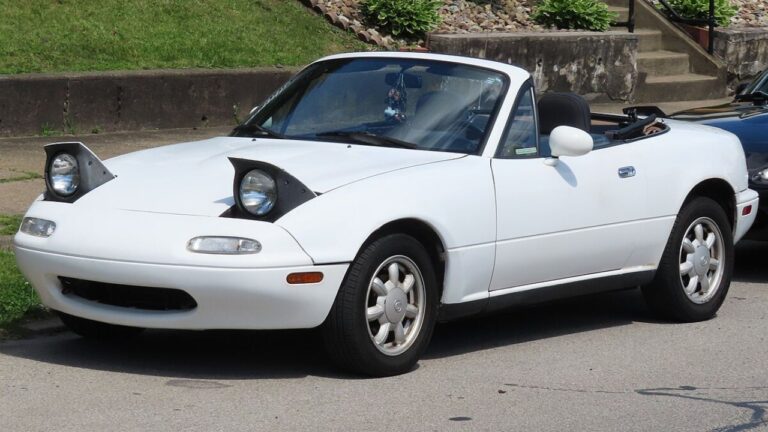 Sleek by Day, Illuminated by Night: Gorgeous Cars That Made Pop-Up ...