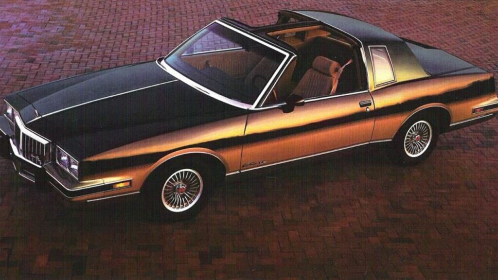 Sunroof’s Quirky Cousin: The Best T-Top Cars of the ’70s, ’80s & ’90s