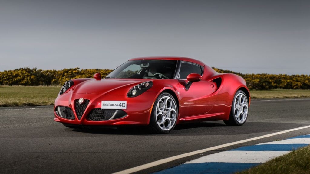 12 Alfa Romeo Sports Cars That Prove Italians Do It Better
