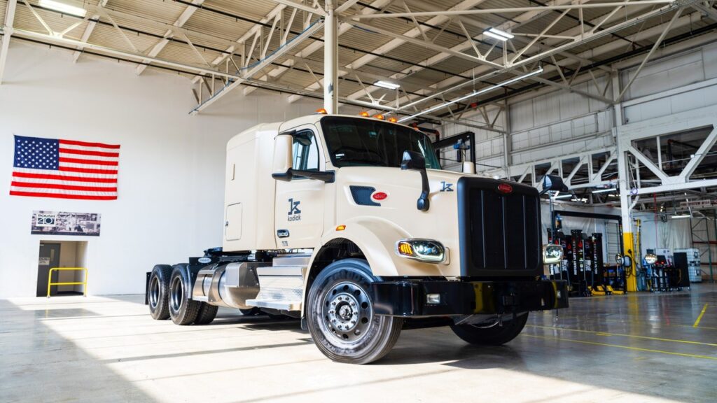 Why Semi-Trucks Last Millions Of Miles (But Cars Don't)