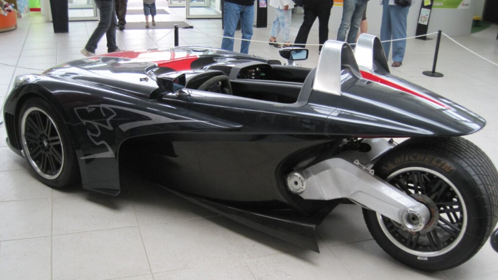13 Wild 3-Wheeled Cars That Turn Heads and Break the Rules