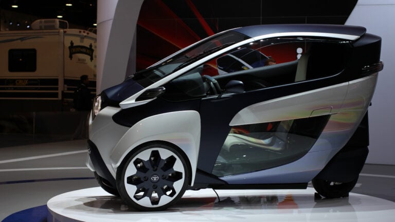 13 Wild 3-Wheeled Cars That Turn Heads and Break the Rules