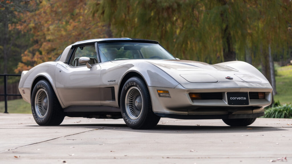 14 Legendary Corvettes That Made History