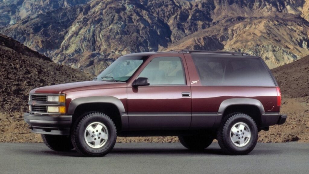 15 Vehicles You’d Swear Everyone Had in the '90s