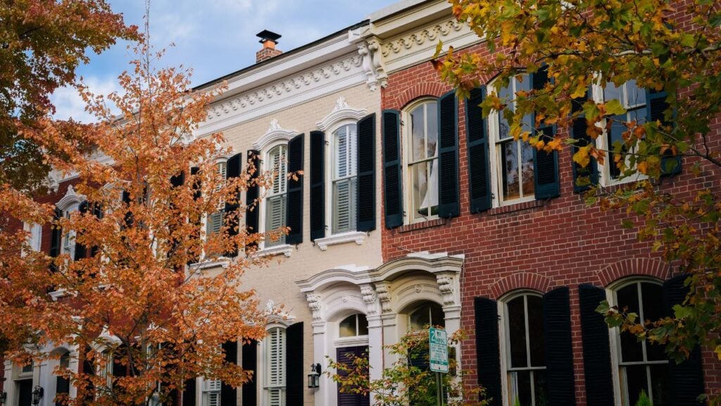 20 Historic Cities That Bring Colonial America to Life