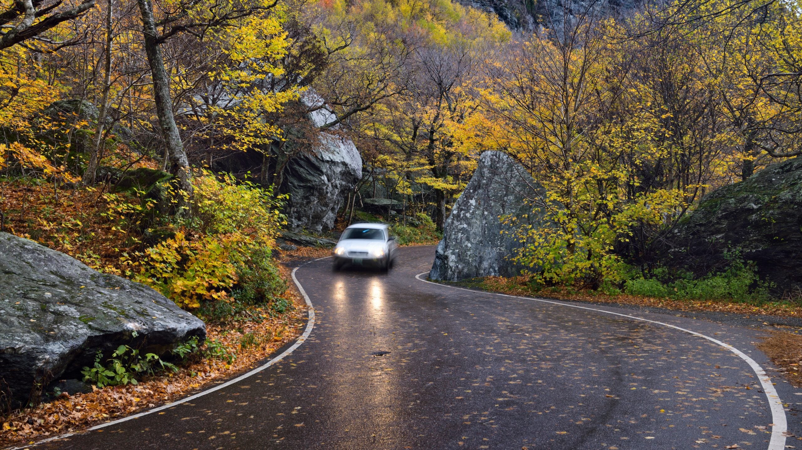 Vermont Is Hiking Fines to $20,000 for Truck Drivers Who Get Stuck at ...