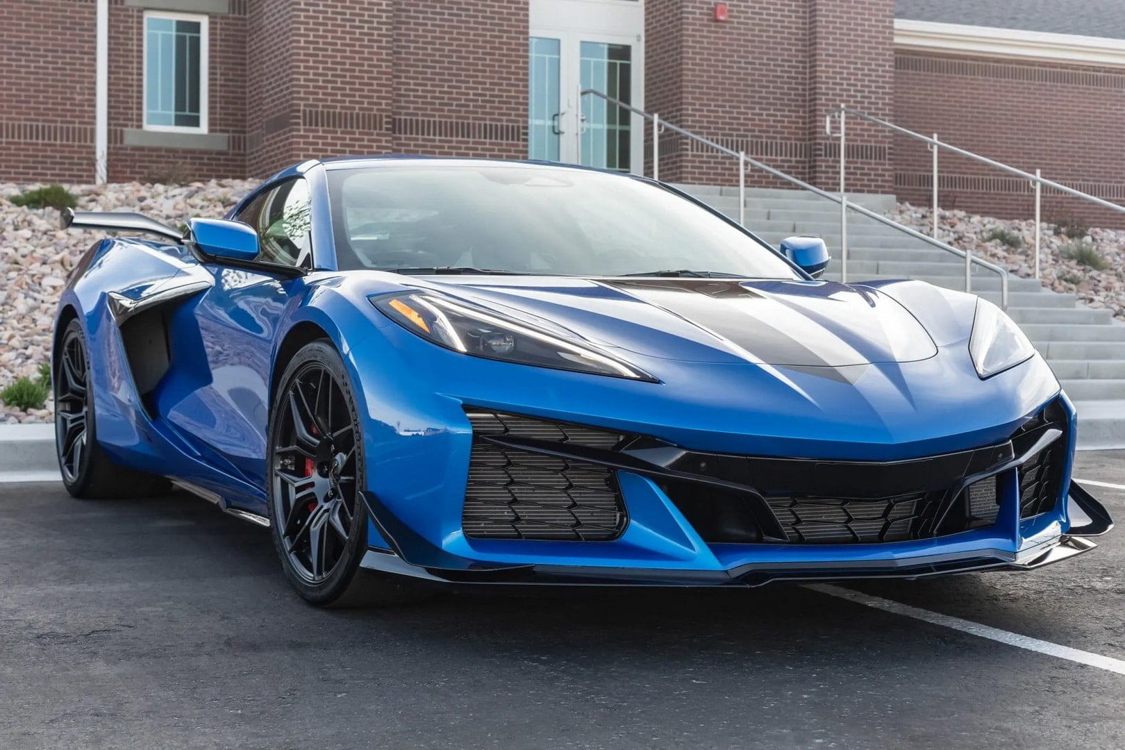 Someone Just Bought a Fully Loaded 2024 Corvette Z06 for $43,000 Less ...