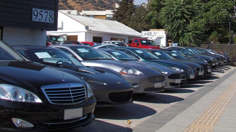 Tennessee Makes English Proficiency and Citizenship Mandatory for Car ...