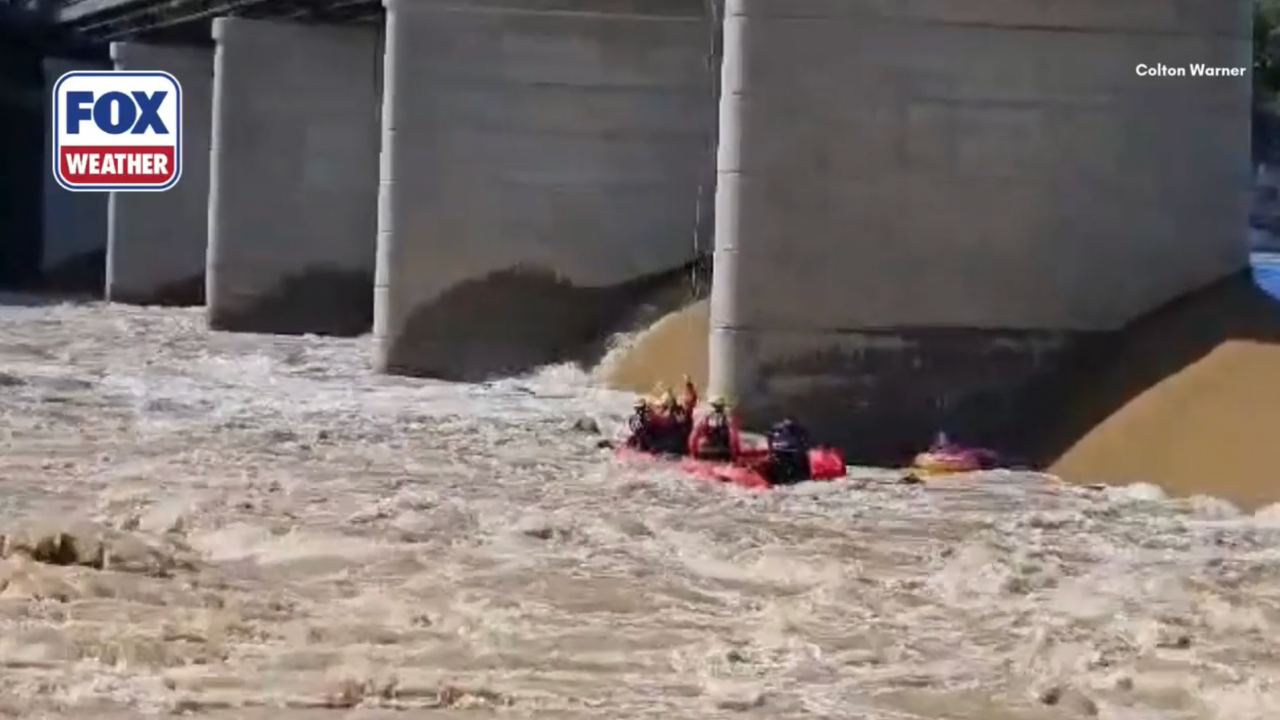 Rescue Mission Takes Dangerous Turn When Firefighters' Boat Overturns ...