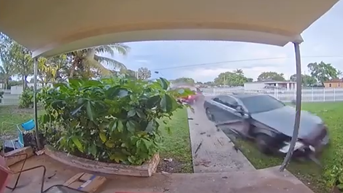 Doorball Camera Captures Terrifying Moment Cars Smash Into Miami Home ...